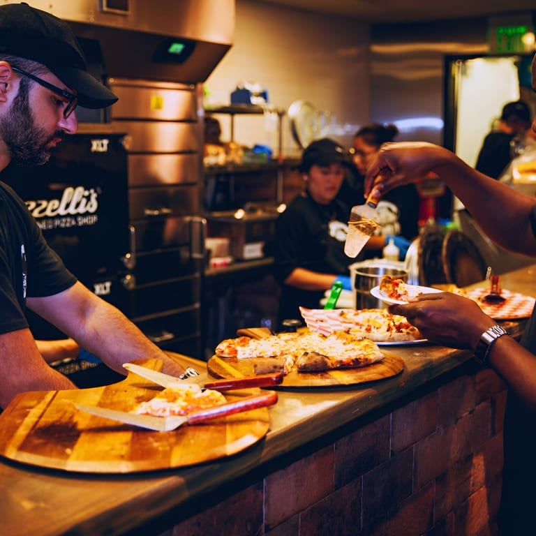 Bozzelli's | Best Pizza in Town | Pizza near me